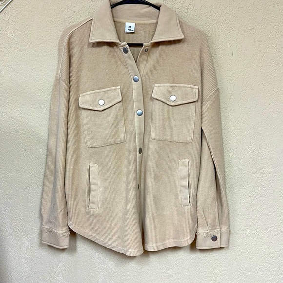 Sun Day Club | Jackets & Coats | Sun Day Club Light Khaki Buttonup Snap ...